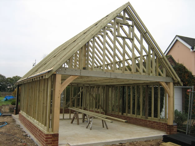 Timber Garage Construction - Roger Gladwell Timber Frame Construction