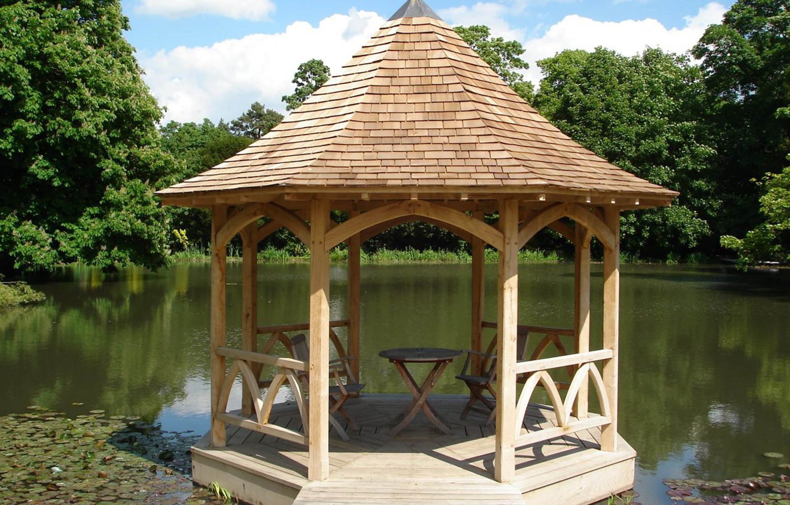 Classic Summer House Construction - Roger Gladwell Timber Frame ...