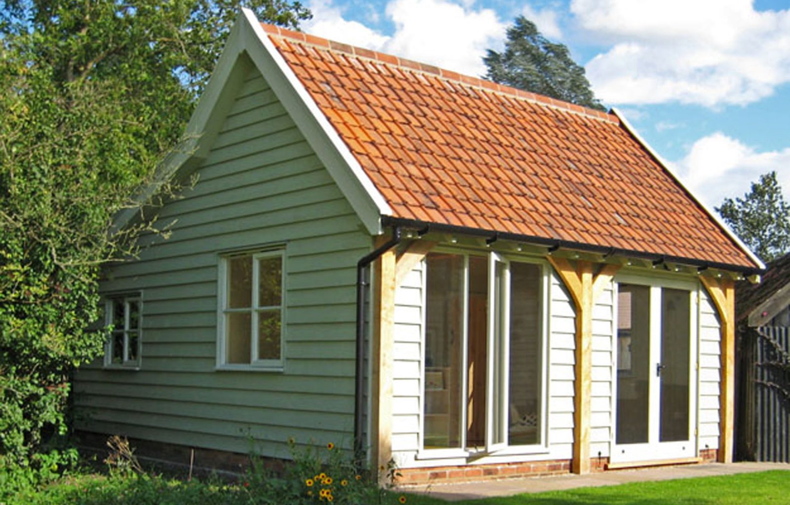 Summerhouse, interior and exterior - Roger Gladwell Timber Frame ...