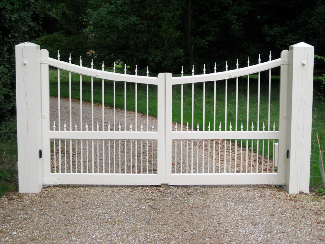 Timber Garden Gates - Roger Gladwell Timber Frame Construction