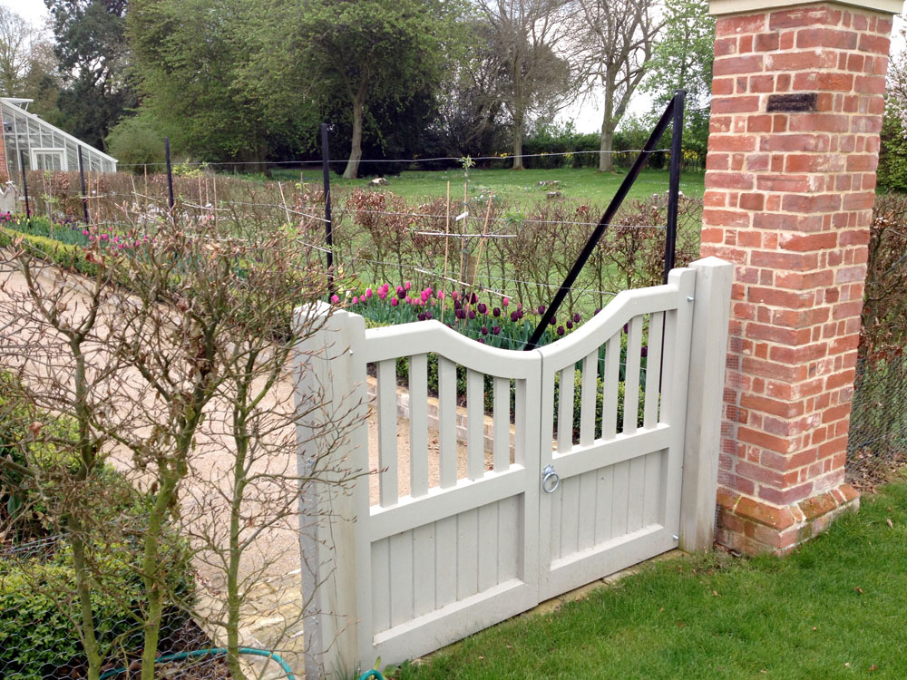 Timber Garden Gates - Roger Gladwell Timber Frame Construction