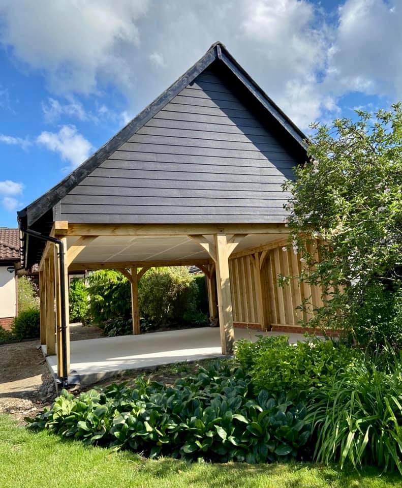 Open Bay Cartlodge - Roger Gladwell Timber Frame Construction