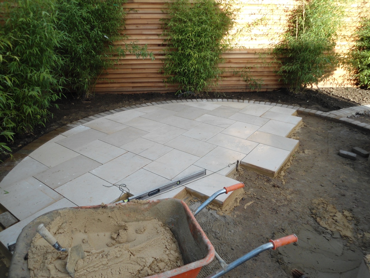 Round Lawn Construction - Roger Gladwell Landscape & Design