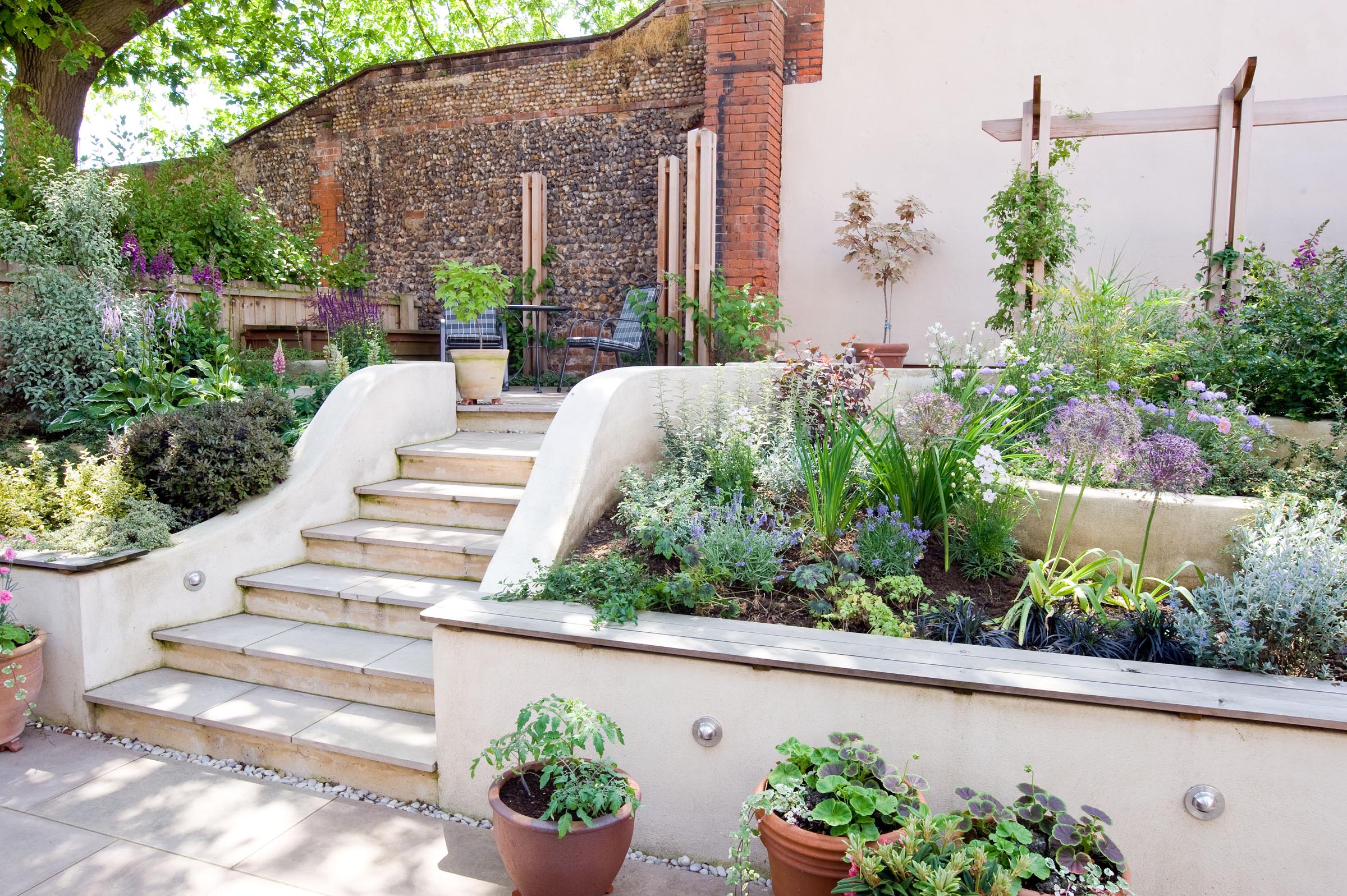 Small Garden Landscaping - Roger Gladwell Landscape & Design