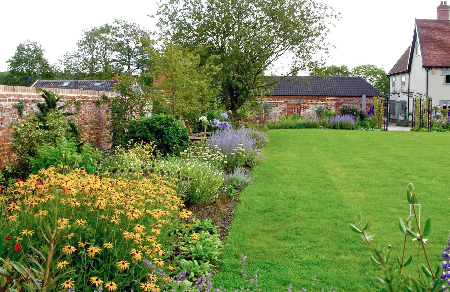 Botesdale Lodge Landscape Redesign - Roger Gladwell Landscape & Design